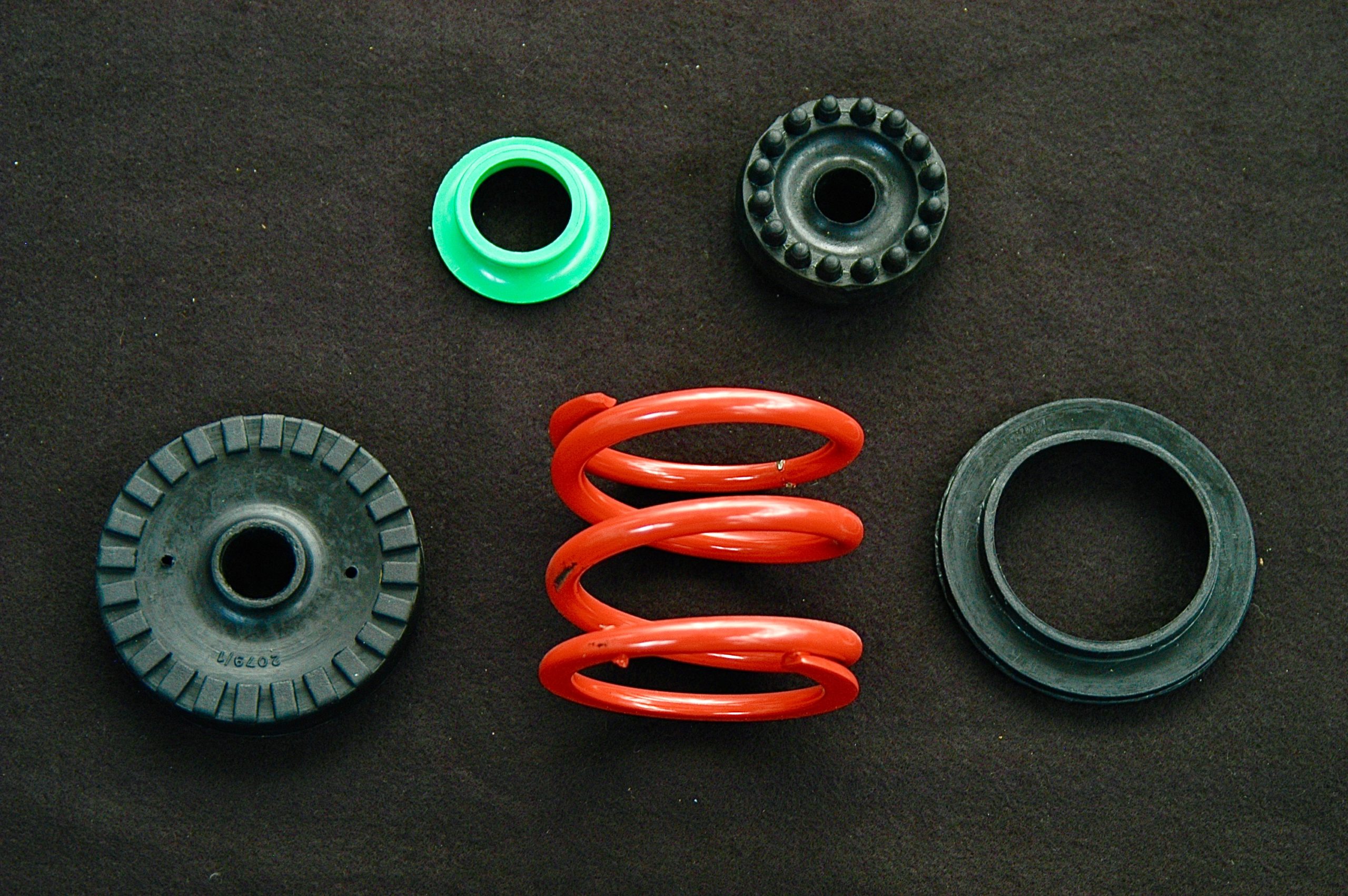 Fiat 500 R Fiat 126 kit suspension motor rubbers and reinforced spring.