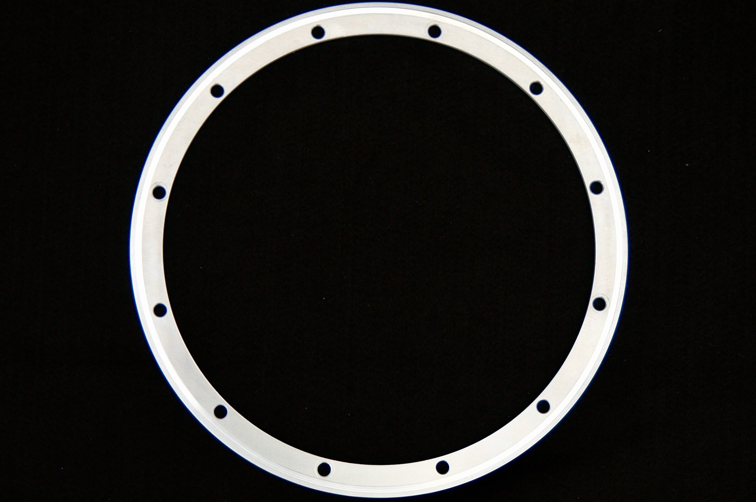 Aluminum ring with seat for oil ring, intermediate for 10” half-channels.